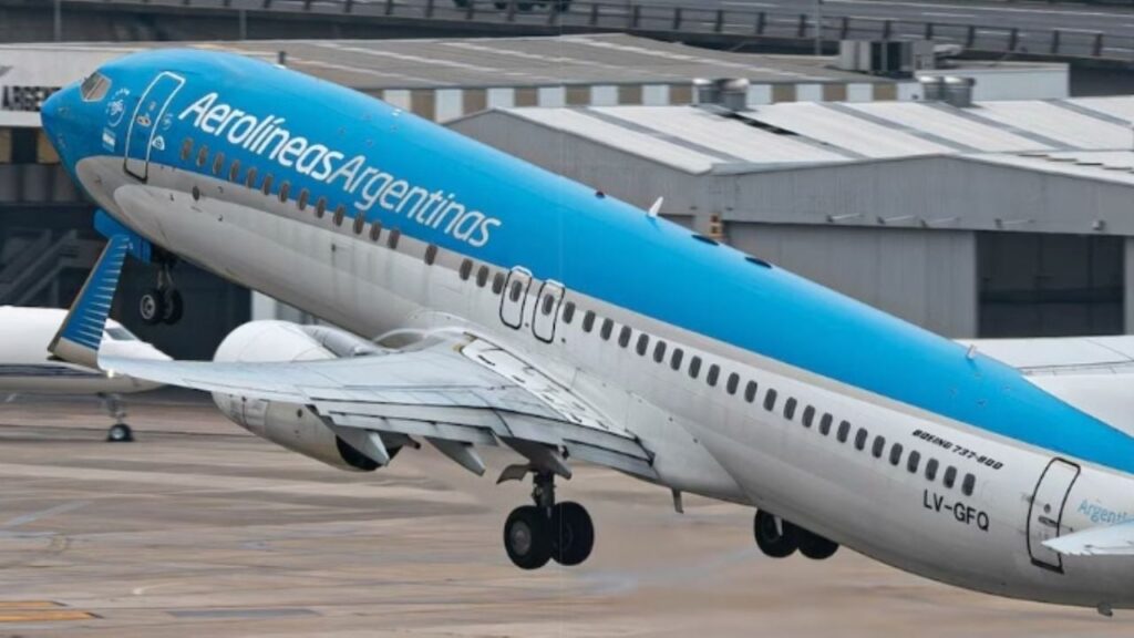 Aerolíneas Argentinas lanzó un plan de hasta 12 cuotas sin interés ...